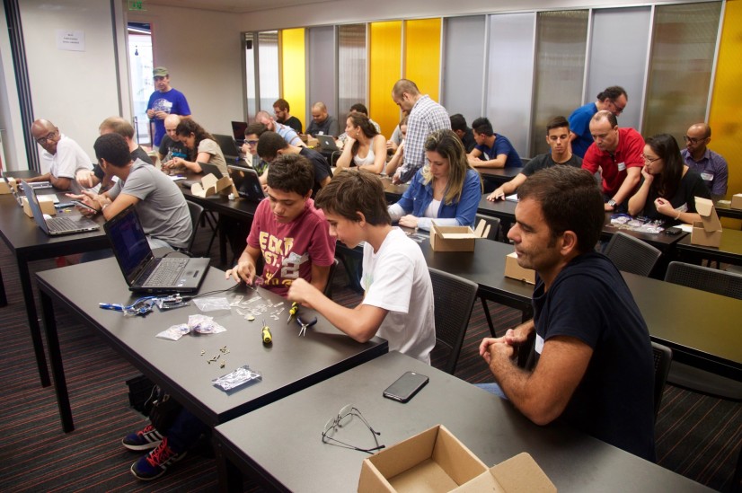 O que rolou no Arduino Day 2016 no CUBO - Fazedores